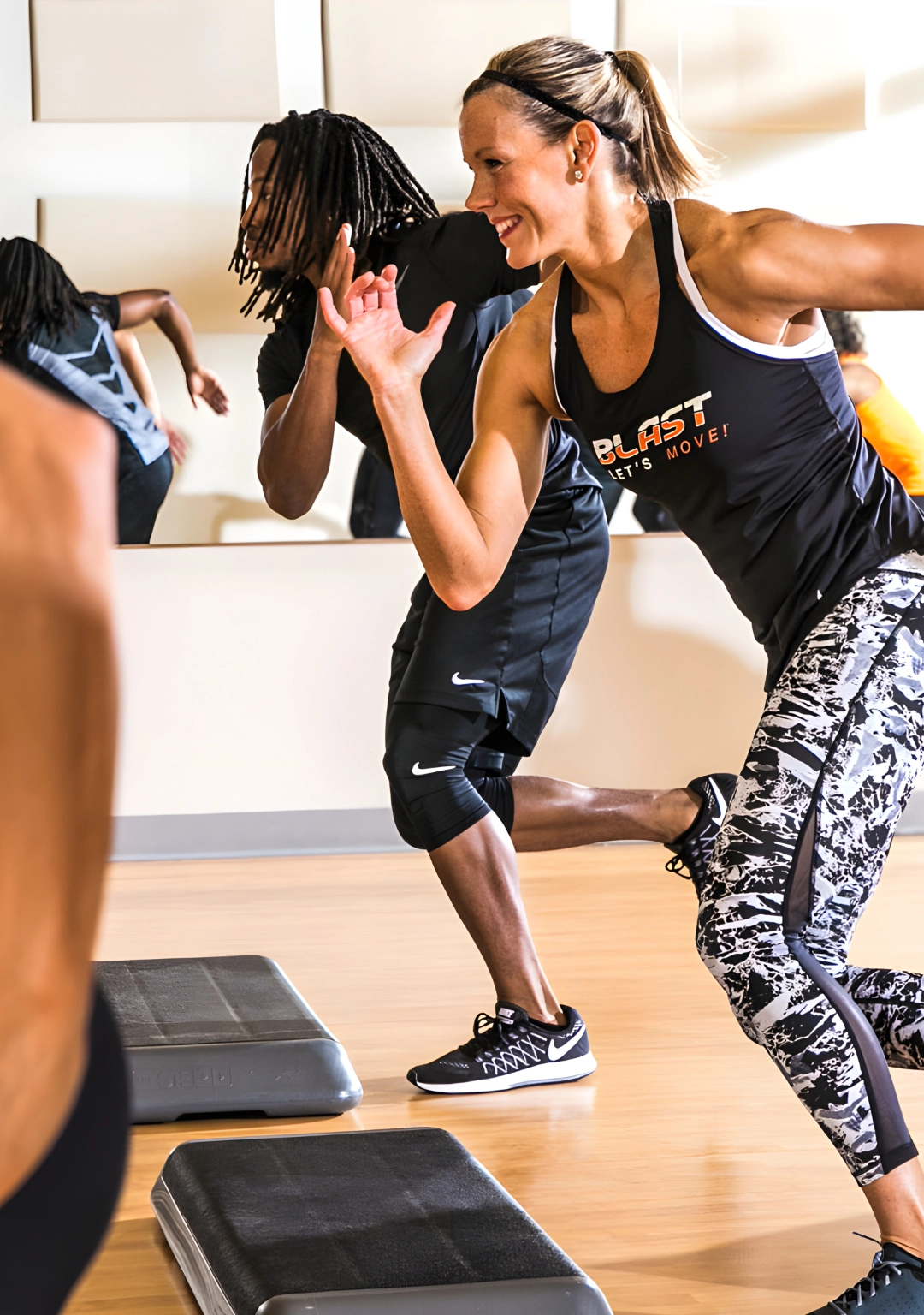 GROUP BLAST｜Cardio Exercise & MOSSA Class Introduction｜World Gym Group ...