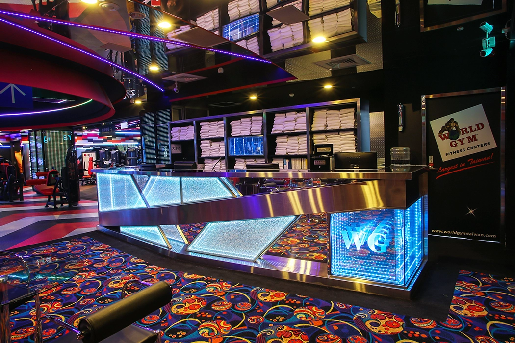 SOGO Club | Facilities | Kaohsiung Qianzhen Gym Location | World Gym ...